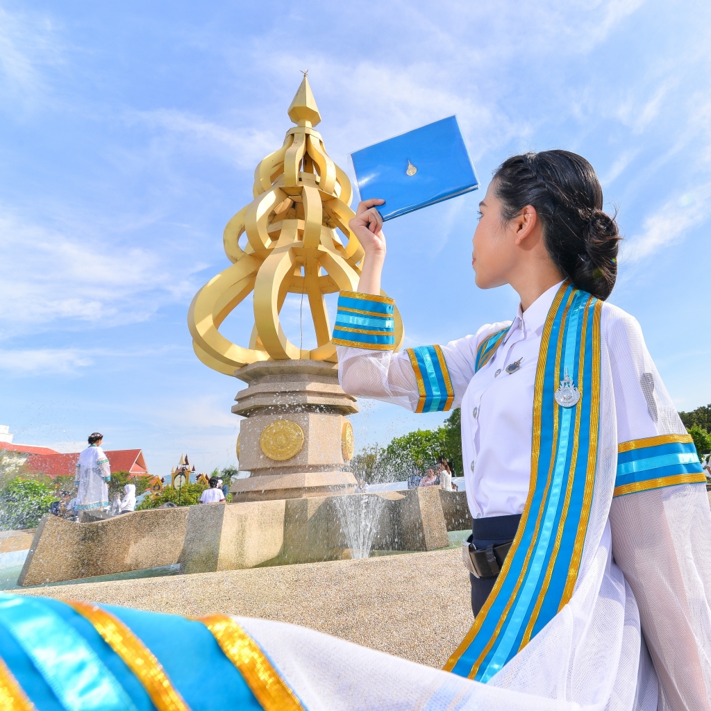 PNP.PHOTOS.GROUPS | GraduateTH